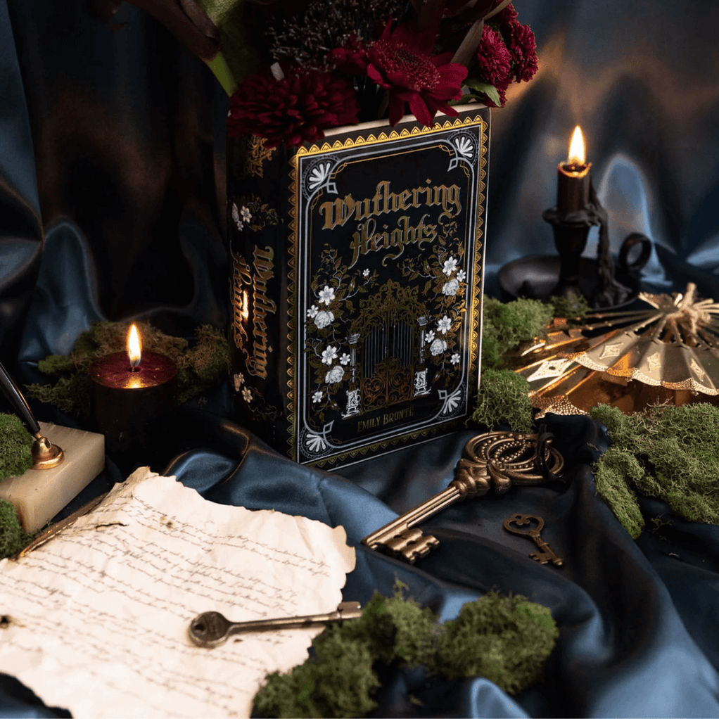 Wuthering Heights Book Vase | Emily Brontë Ceramic Vase